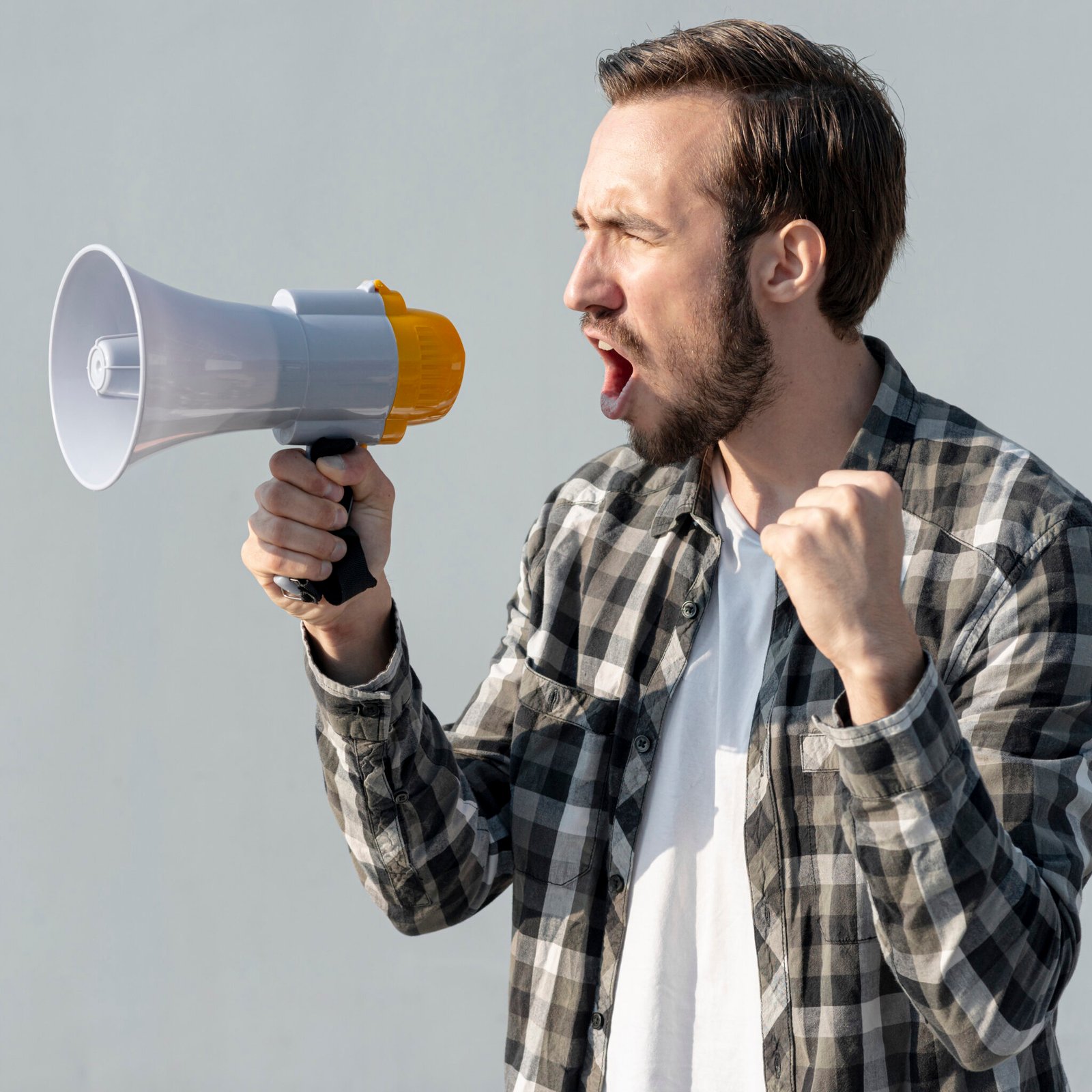 How To Make Your Voice Sound Loud With Shouting - Speaking Voices